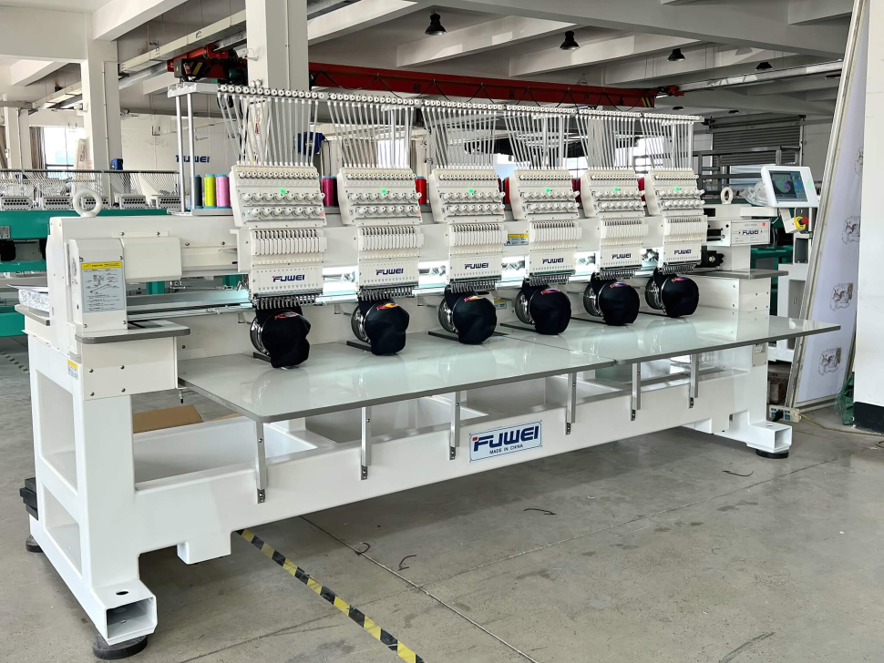 FUWEI FW-1506C-400*450-A58 | 6-голова 15-голкова вишивальна машина